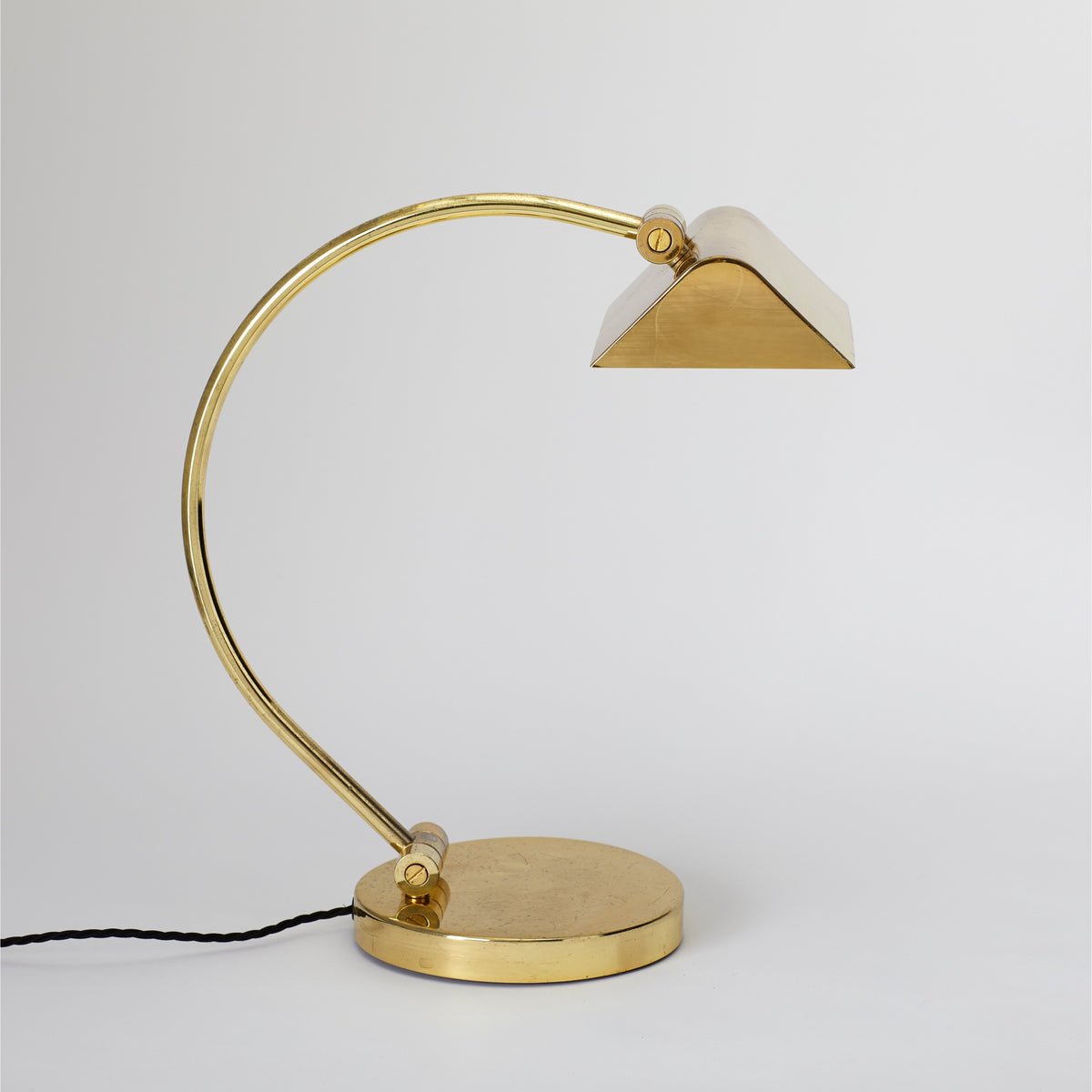 Vintage Brass Curved Arm Desk Lamp – AU